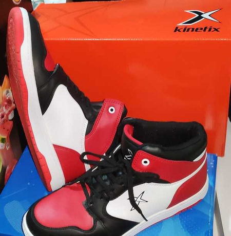 Кроссовки бренда KINETIX 40-41. Качество и стиль. Юнусабад .Срочно.