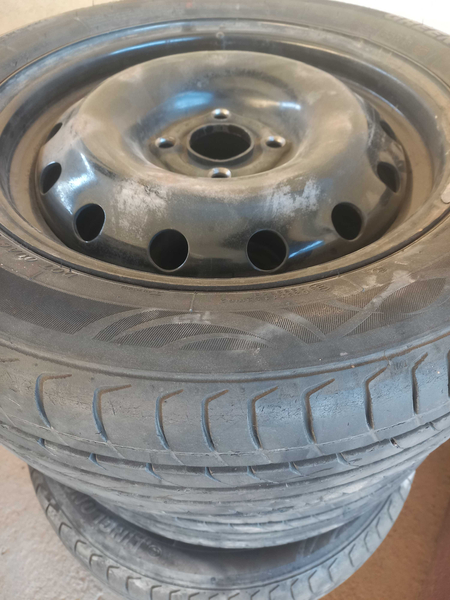 Shina r15 diskasi bilan 4 tasi birga