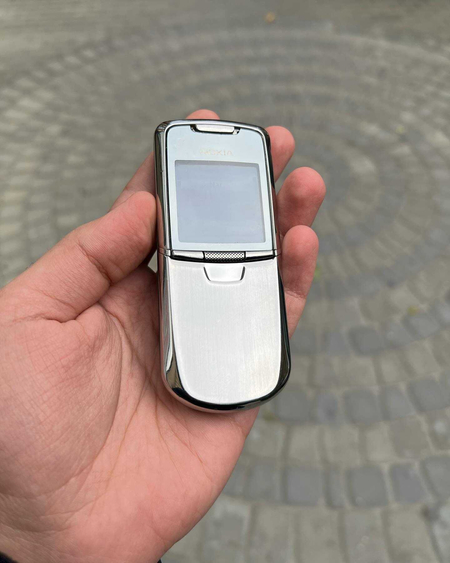 Nokia 8800 | Original Yengi Classic Silver Edition