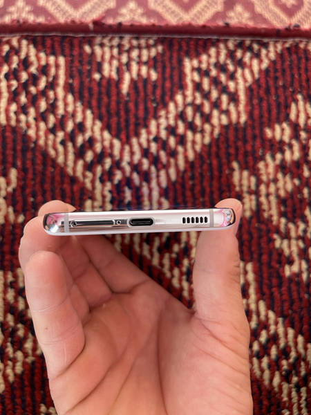 Galaxy S21 xolati ideal