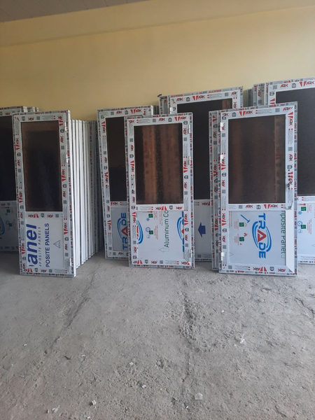Akfa, akfaplast  eshik va deraza romlari