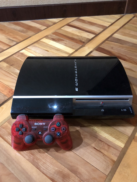 PlayStation 3 полностью рабочий. Прошитый, с играми