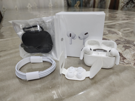 Apple airpods pro Dubai X