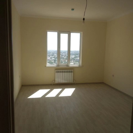 Продаю 3 комнатная новостройка. Метро Ду́стлик 80 м2