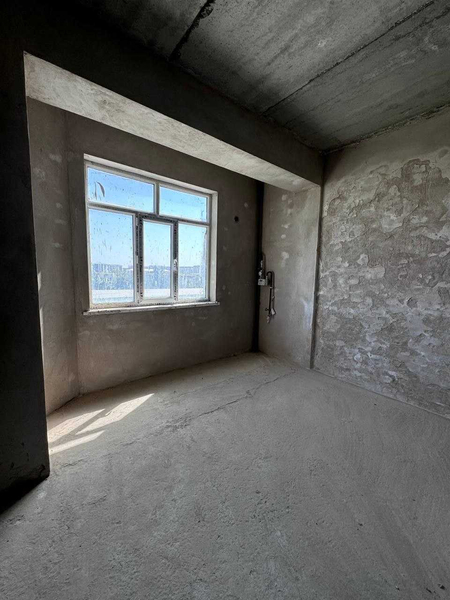3 xonali 5-qavat 5 qavatli Yangi gʻishtli dom 110m²