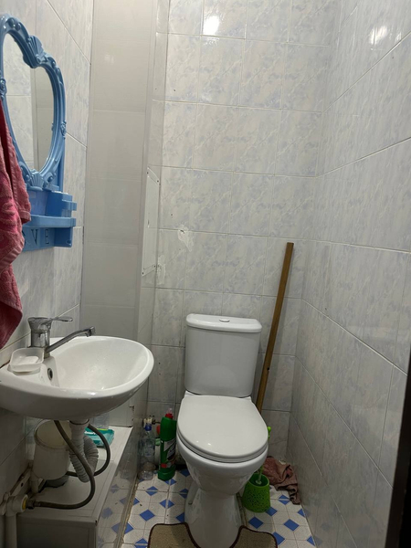 Продается квартира 4/5/9 конечка 72 автобуса 12 квартал