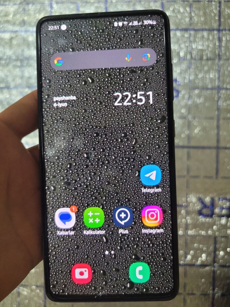 Samsung a52 8ga 128 dakument full aybi yoq