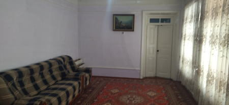 Регистон! Вдоль дороги.Очень срочно продаётся дом