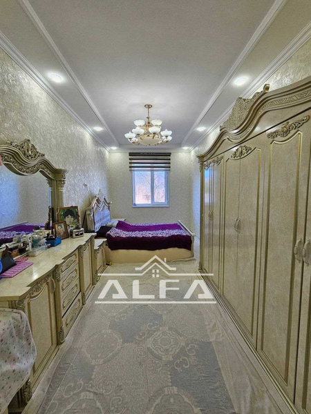 3 xonali qilingan 75m² +75m² podval, 1-qavat sotiladi.