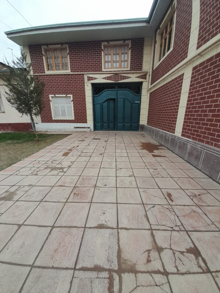 Toshkent shaharda uy sotiladi