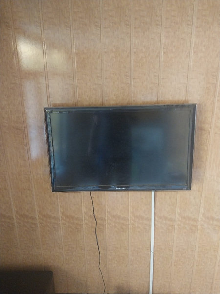 Телевизор 32 тали samsung