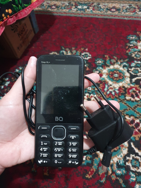 BQ step Xl+ телефон сотилади