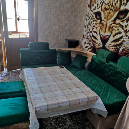 Zamonaviy pardalar ularga mos Ugalol divanlar uchun chixolollar tikami