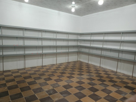 Stillaj polka oziq ovqat uchun