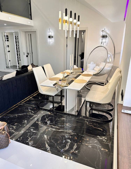 ЖК ,, Mirabad Palace’’ продаётся 4х комнатная квартира!
