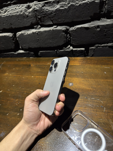 Iphone 15 pro 128 gb