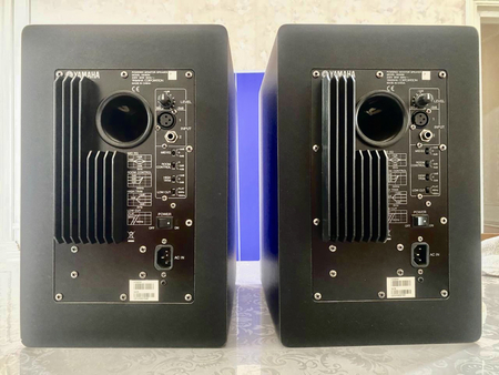 Yamaha HS8 Студийный монитор