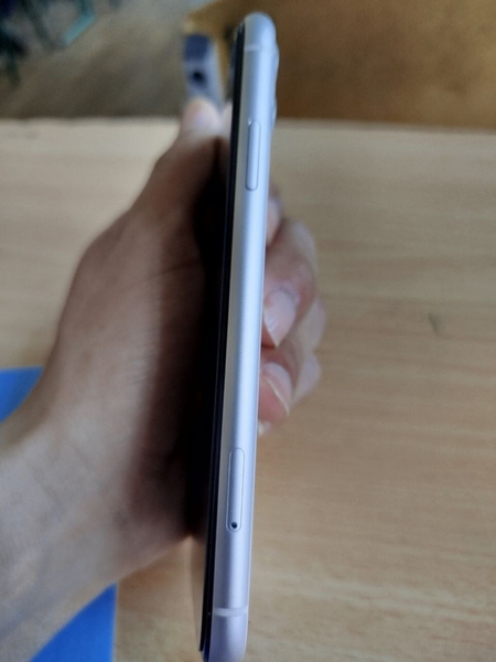 Iphone 11 holati edial?