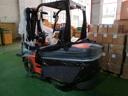 Кара электрическая. Вилочный погрузчик. EV Forklift . Elektr kara