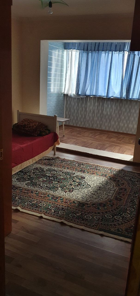 3 х комнатная квартира в районе мархабо