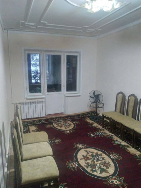 Срочно 2Х Прадаётся 10 микрайен 58м² квадратов