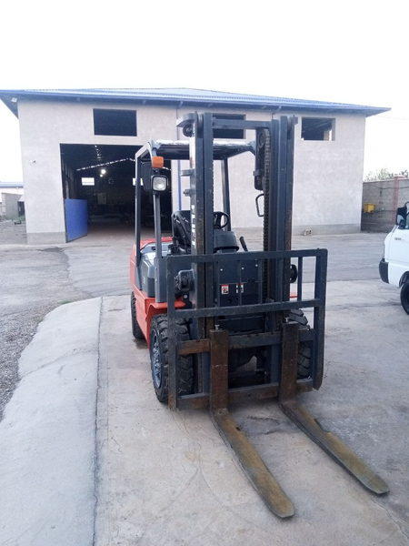 Авто Кара FLIFT 3.5 тонна пр.Китай. Avto Kara