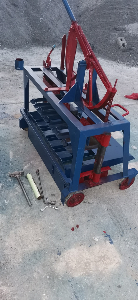 Blok ishlab chiqaradigan aparat