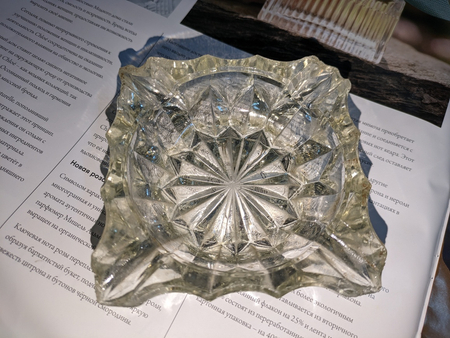 Пепельница стеклянная