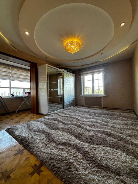Отличная локация. Лабзак Ц13  2-3/3/4
с общей площадью: 70м²