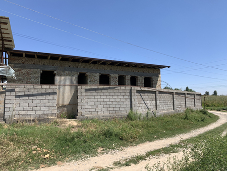 Nazarbek tekstilda uy sotiladi