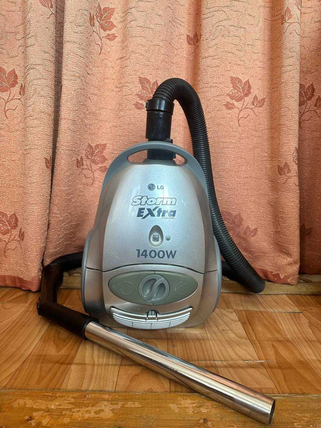 Пылесос LG 1400W