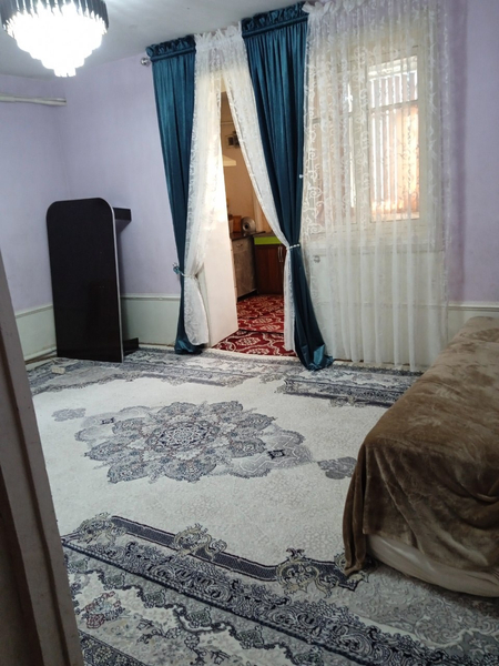 Икки хонали сотилади