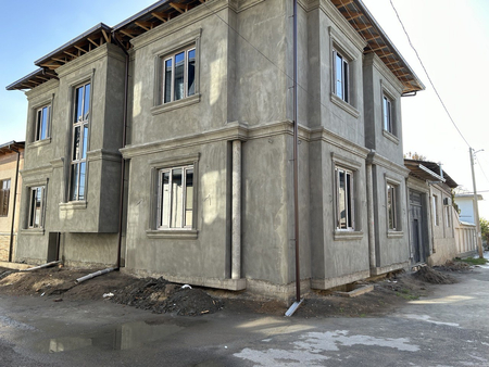 Akfa eshik va romlar Termo stiklaniy fasadniy sistema barchasi mavjud