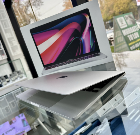Macbook Pro M1 8/512GB 13 inch идеал