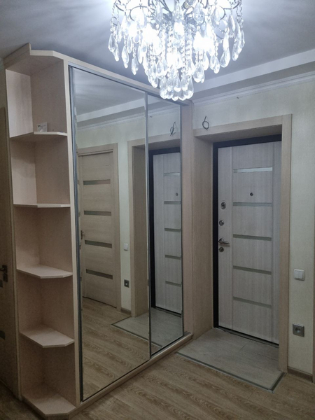 Квартира 4-х ком. 3 этаж, кирпич, евроремонт,мебель частично.