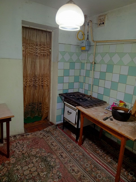 Uy sotiladi 1 etaj
