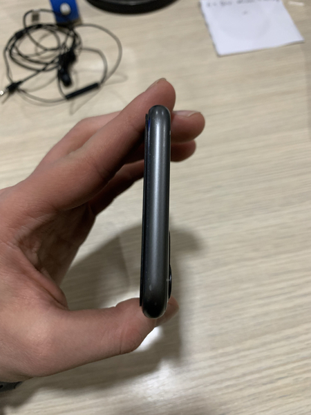 Iphone 11 sotiladi