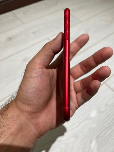 iPhone XR 64GB RU/A