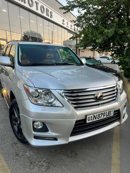 Lexus lx570 в идеальном состоянии