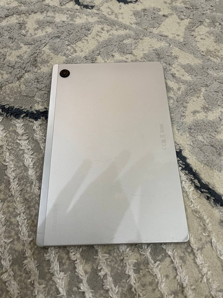 Sotiladi samsung tab a8