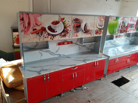 Kuhinni mebel razmer 2.4 m va 2 mli