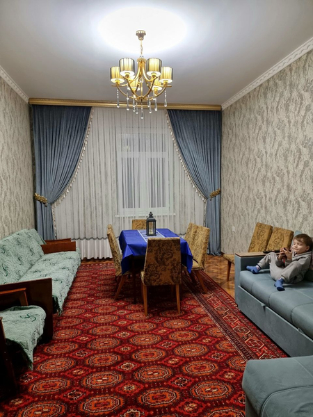 4-х ком на 2 эт 136 м2 в центре г. НУКУС  СО ВСЕМИ УСЛОВИЯМ