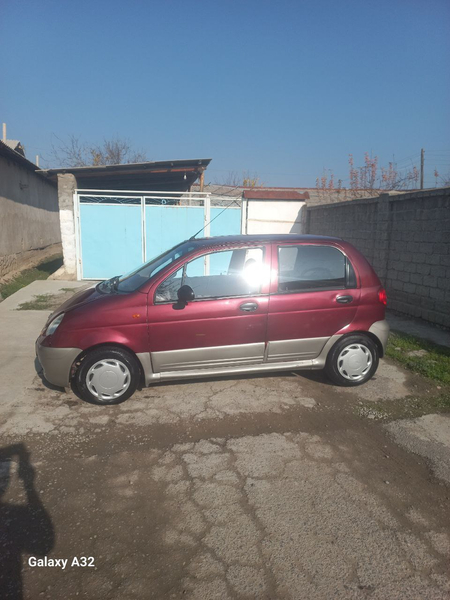 Moshina srochna sotiladi.