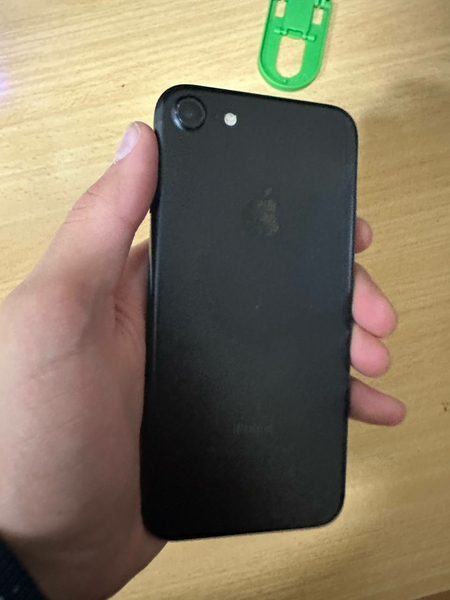 iphone 7 rang qora