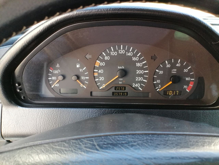 Mersades benz 180