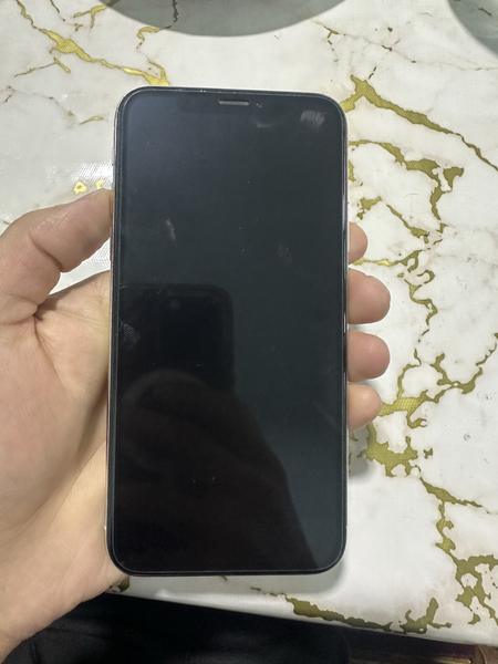 iPhone XS ochilmagan ideal LL/A
