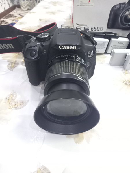 Canon D 650 sotiladi