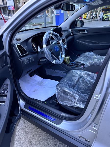 HYUNDAI TUCSON Ishlab chiqarilgan yili 2020 moshina tozza yangi