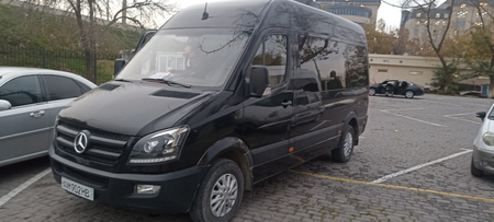 Mikro avtobus merc