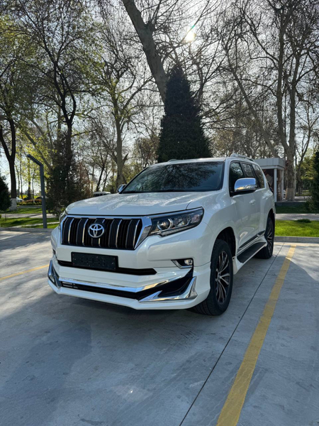 Rent Car Prado 150
